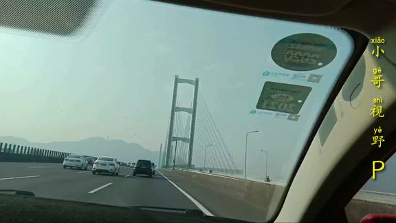 国庆节高速路过国庆、小哥开了18个小时才回的广西