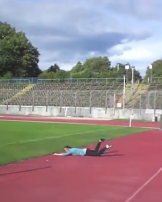 超尴尬!运动会的搞笑瞬间~