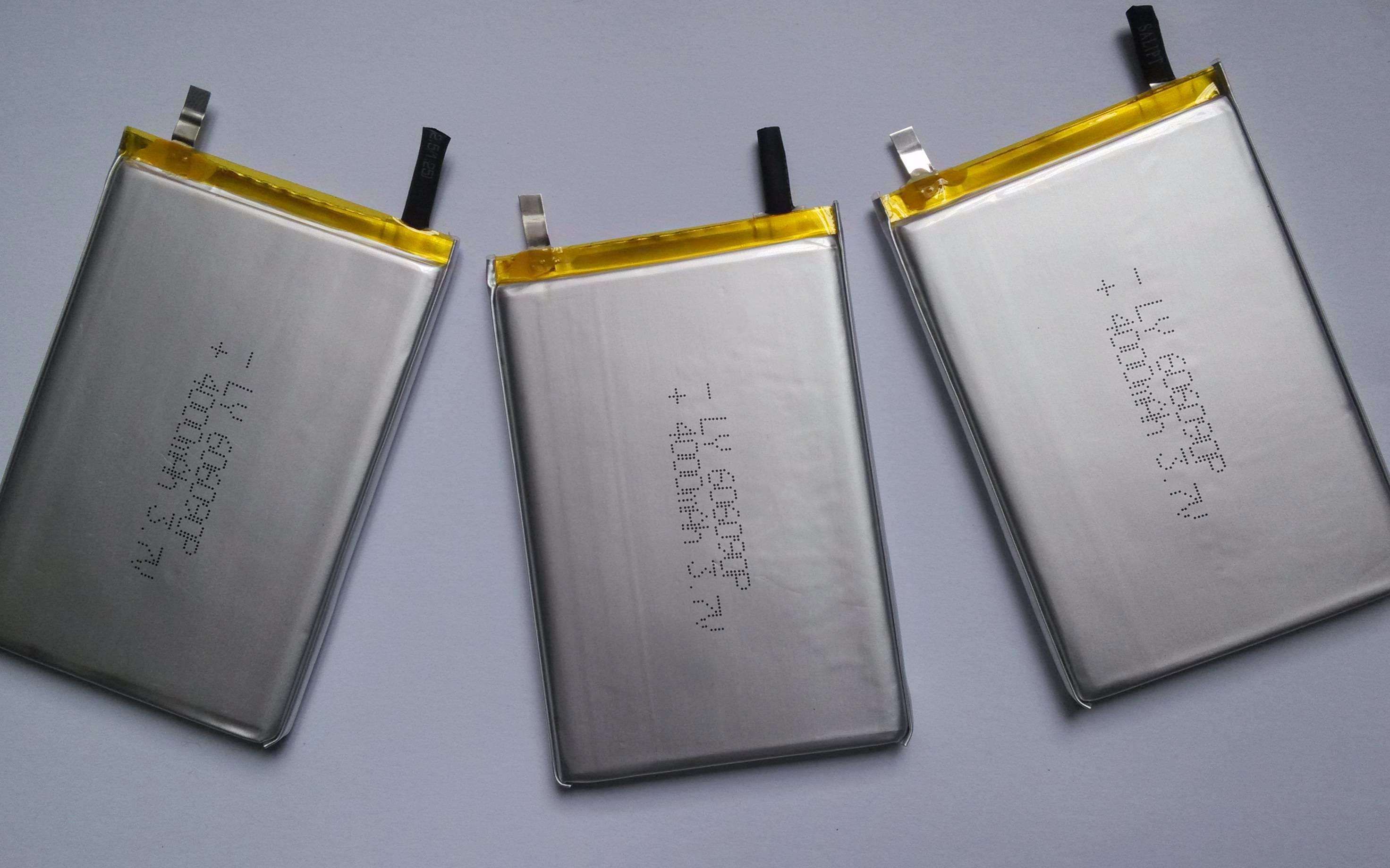 锂电池极片模切设备的设计