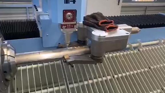 客户现在,儿童桌椅异性管材切割#金属加工 #激光切管