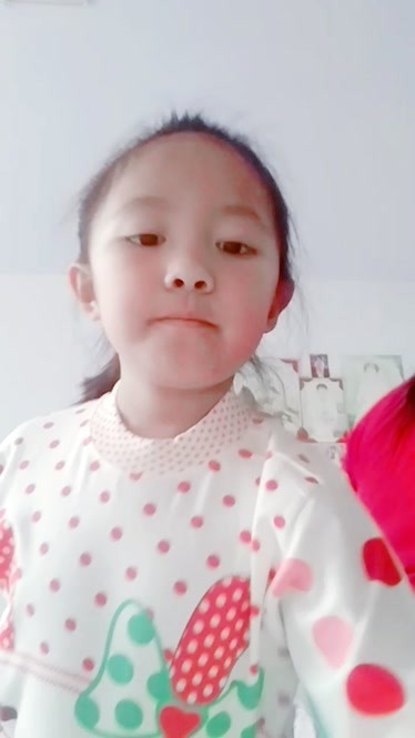 今天我们来看叶罗丽卡片小的卡片