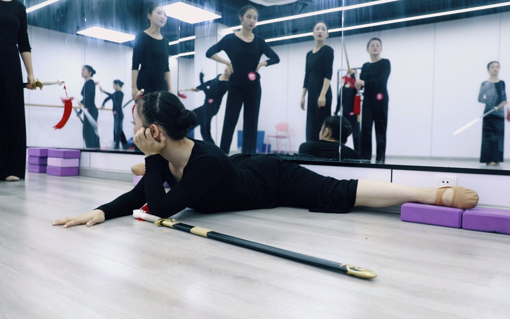 中国舞班级考核现场,旗袍佳人,持剑女侠这儿都有!-武汉【单色舞蹈】