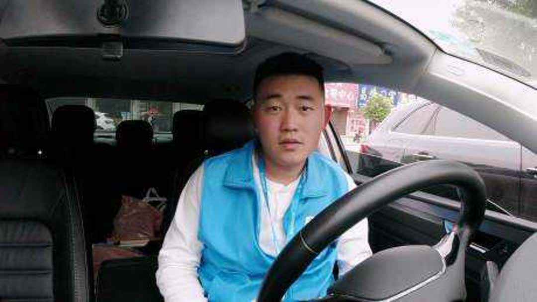 小伙做支付宝花呗分期跑腿,今天返佣594,30天工资拿了13500加油