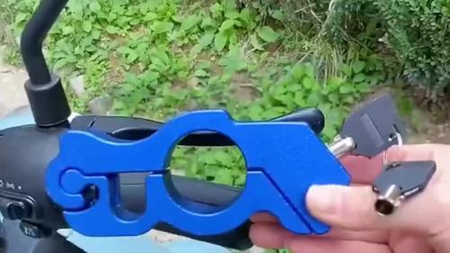 电动车加上这种车把锁,出门不用担心安全问题,给自己的爱车配一款