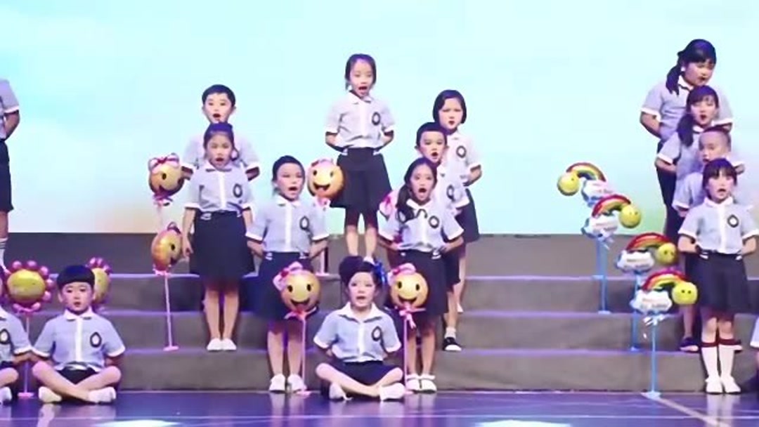 14.毕业歌 毕业诗 《 老师 我不想说再见 》