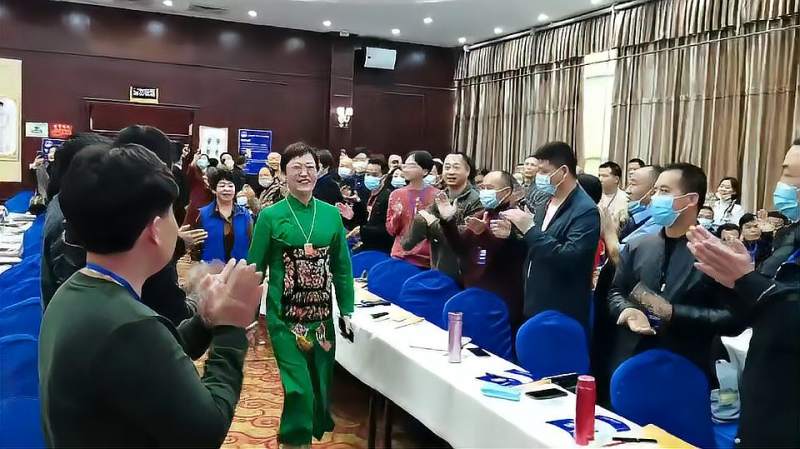 舒卿老师舒氏针灸开课啦,学员座无虚席