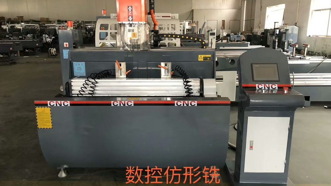 专业生产铝合金门窗,塑料门窗,中空玻璃加工设备。