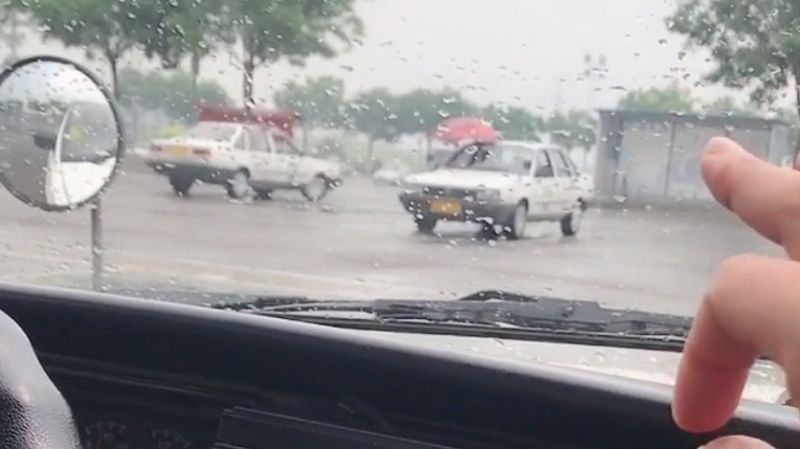 考试遇上下雨天,雨刮器的用法你要学一下!