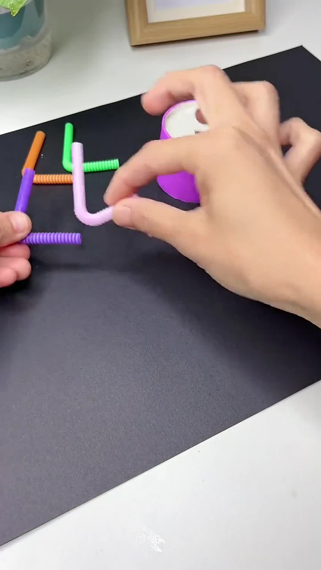 纸杯陀螺 用纸杯和吸管制作一个好玩的陀螺#手工diy #亲子手工 #变废...