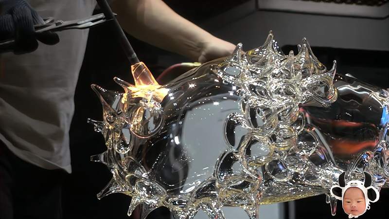 大师带女弟子手工制作玻璃狼牙棒太璀璨,本视频建议催眠使用!