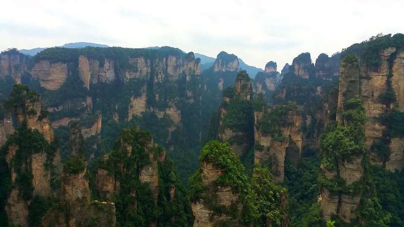张家界森林公园,袁家界风景区,群峰突立,气势磅礴