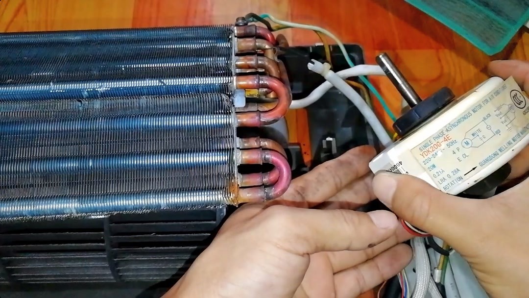 空调内机异响,大部分都是电机问题,师傅教你拆装方法