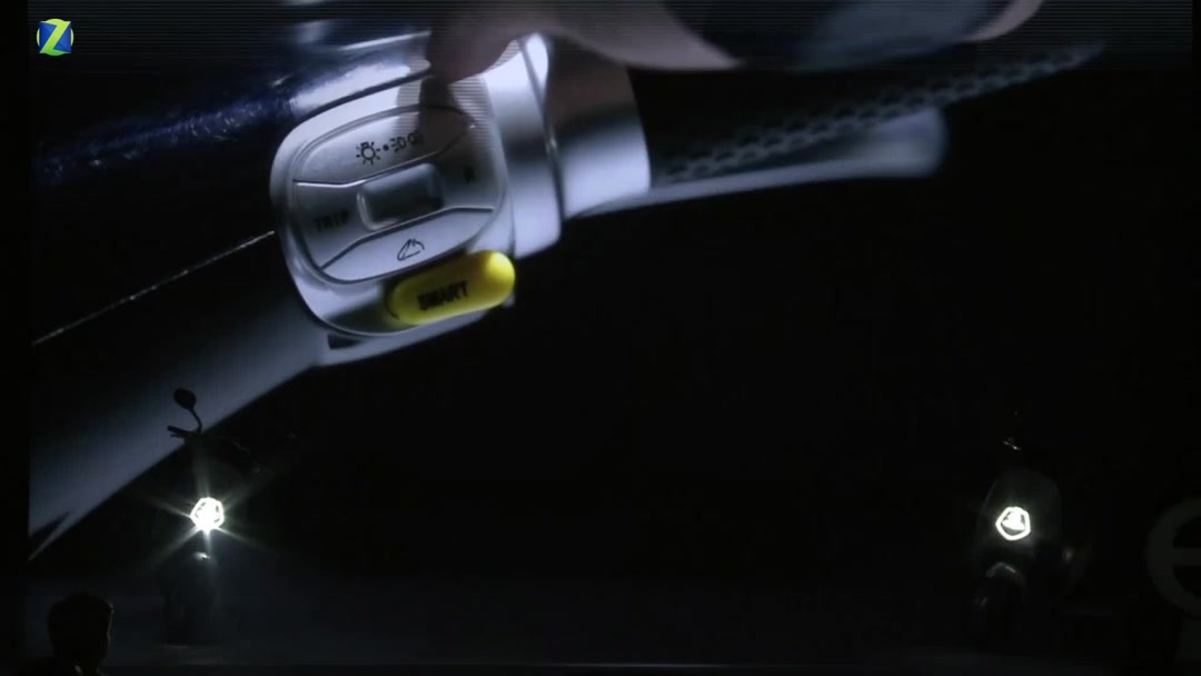 科技前线: E客发布智能电动车E1 E1PLUS