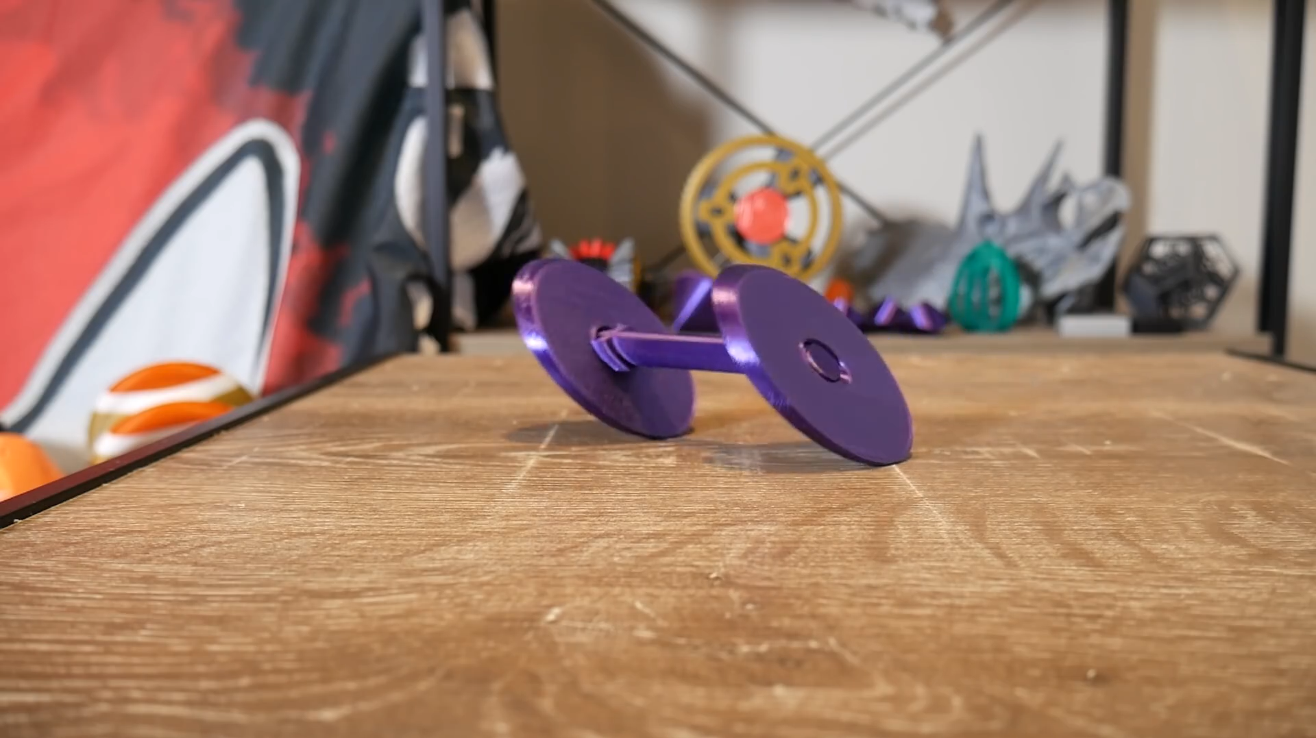 勒洛四面体有多神奇?不是圆也能像圆一样滚动,你知道原理吗