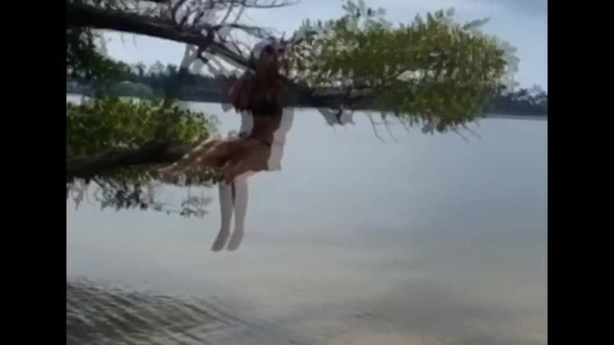 #看一遍笑一遍 #给生活找点乐子 #危险动作请勿模仿 #老外真会玩