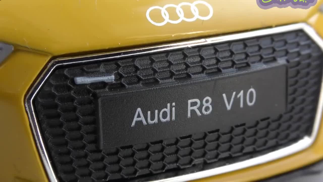 运动轿车奥迪跑车玩具模型展示