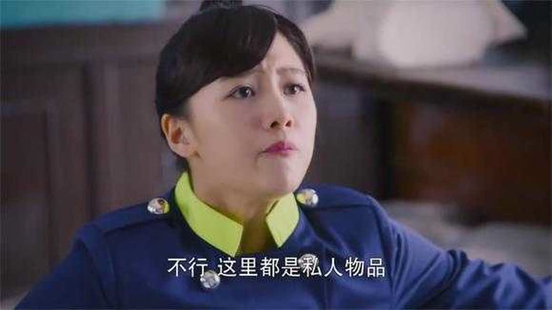 戴流苏耳环的少女:任浩铭被惹怒,打烂了仓库的锁,闯进去搜索