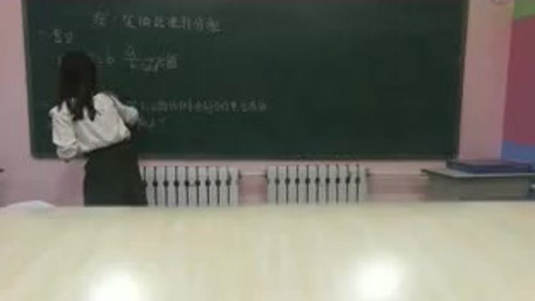 方园老师按一定的比进行分配",