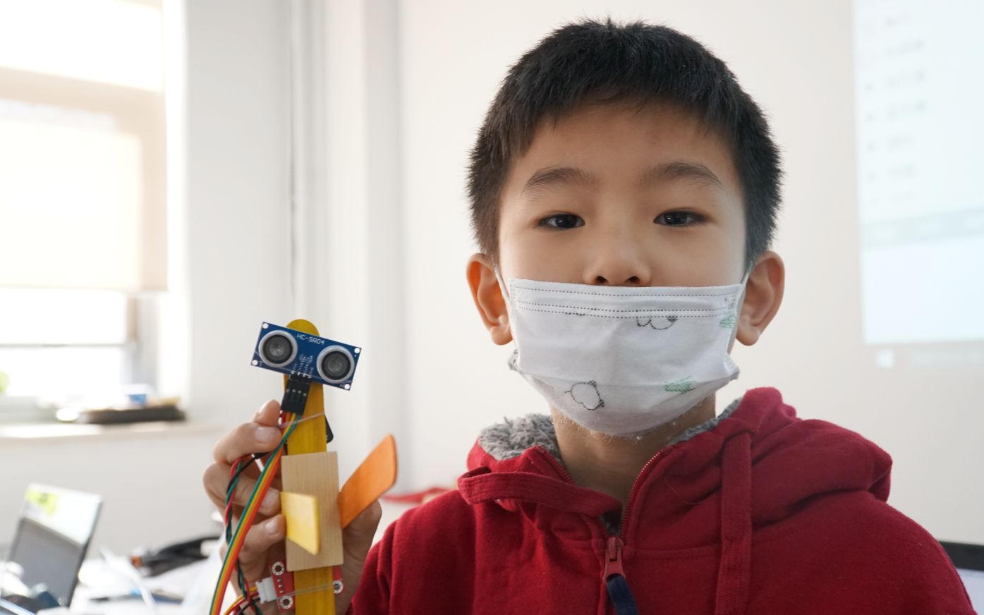 Arduino宝藏探测仪 唐骁泽(一年级)
