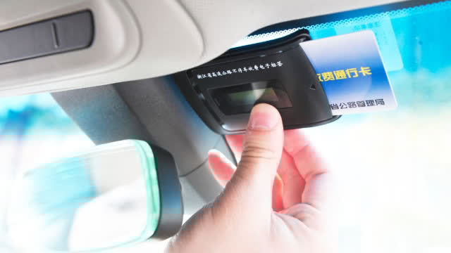 高速ETC卡方便车主,为啥还有人不愿办理?车主说出理由