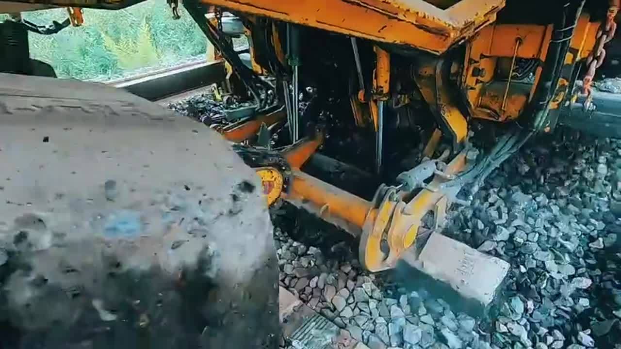 铁路工务机械段更换轨枕