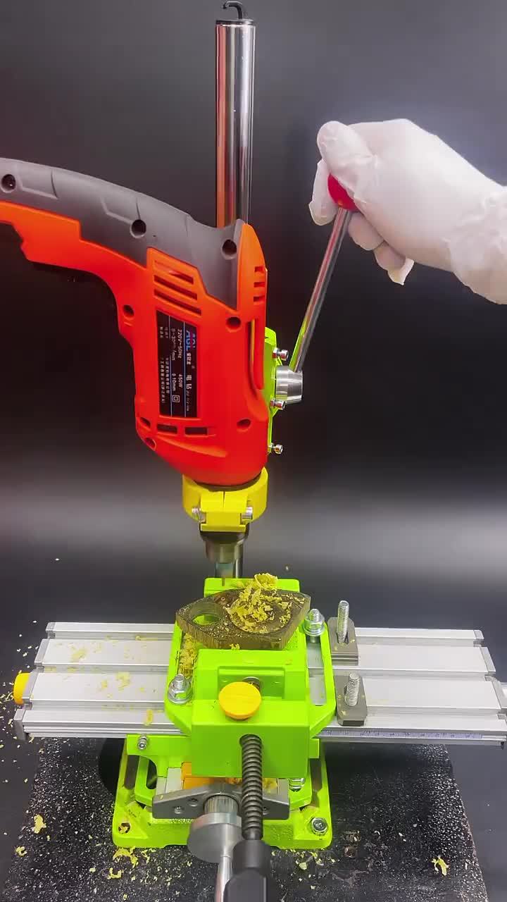 多用途手电钻支架 让手电钻用途更多