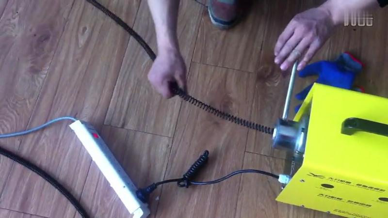 室内电动管道疏通机操作视频