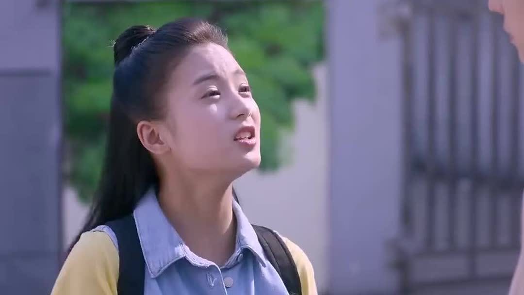 学院传说:美女和校草来翻文案,可她说出一番话后,校草沉默了!