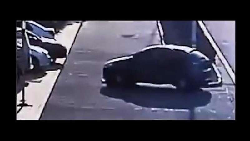 行车记录仪记录的交通事故瞬间13