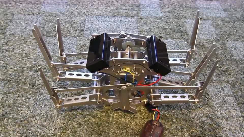 不愧是中国制造的骄傲,机械工程师设计一种机械,动作轻盈灵活