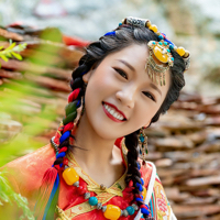 碟若尘依 