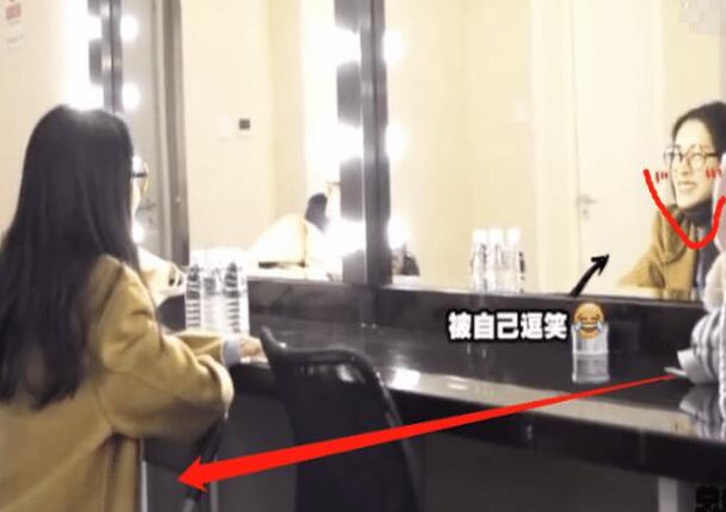 张碧晨怀孕时候照片被曝光,怀孕还坚持工作,粉丝都没发现状况