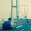 阳光晒在山岗上 