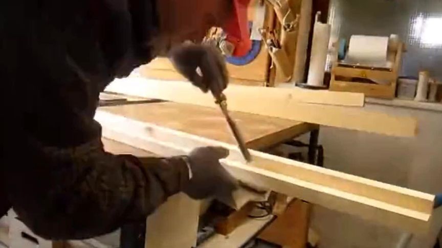 牛人制作的实木桌子给2000都不卖