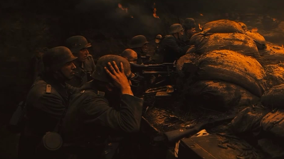 一部真正的俄罗斯超级战争大片,光是战争场景就有70分钟