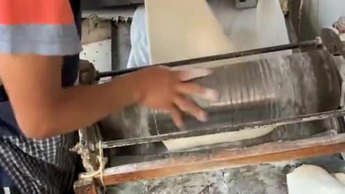 活了几十年,现在才知道,压面机原来是这样用的