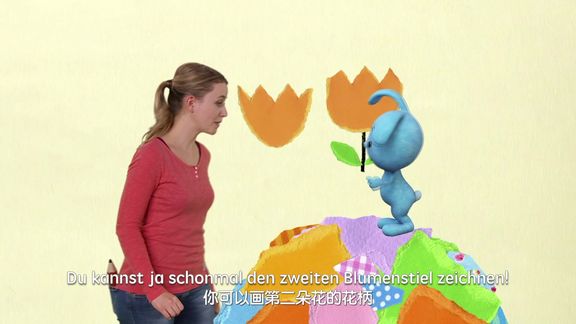 不动剪刀也能做的亲子互动游戏#蓝兔子剪贴画之蛋-很难打开