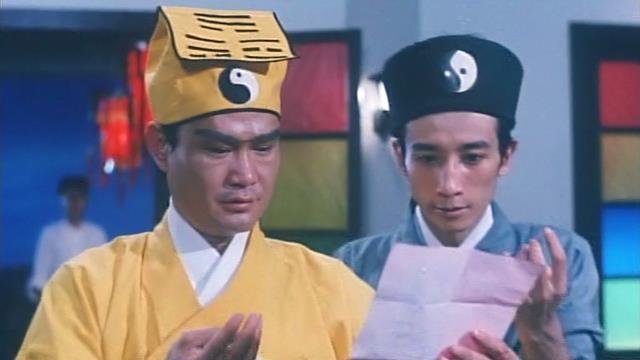 富豪请英叔给儿子算命,他一看生辰八字就发现小孩活不过23,厉害