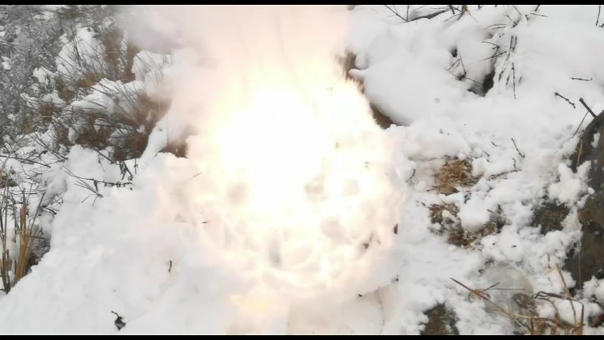 华为手机记录鞭炮爆炸的瞬间,这慢镜头效果极好!