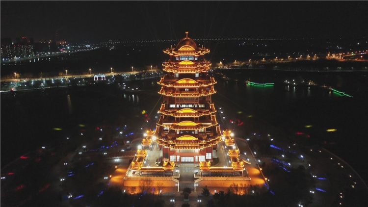 64秒|滨州市滨城区:梦幻灯光秀 点亮城市夜空