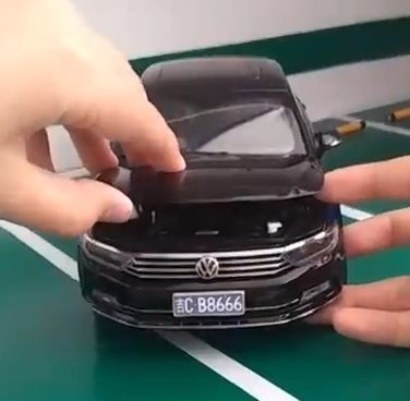 大众途观模型,这款车在外观上,采用了大众最新的家族设计理念