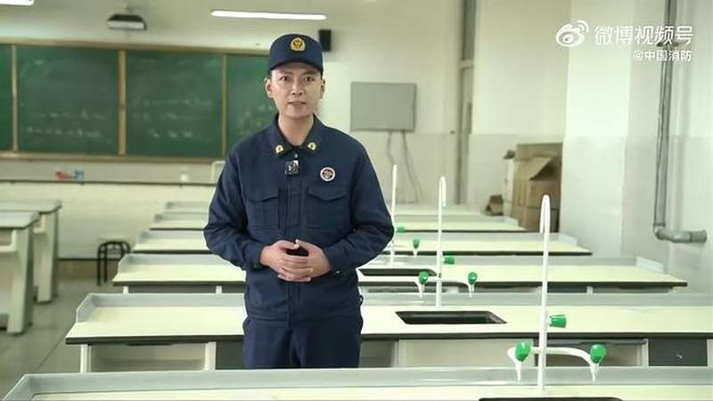 浙大着火 【校园防火注意啥】校园是人员密集场所,教学器具多,用电量...