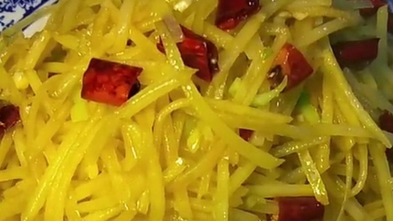 酸辣土豆丝制作全过程,你学会了吗?