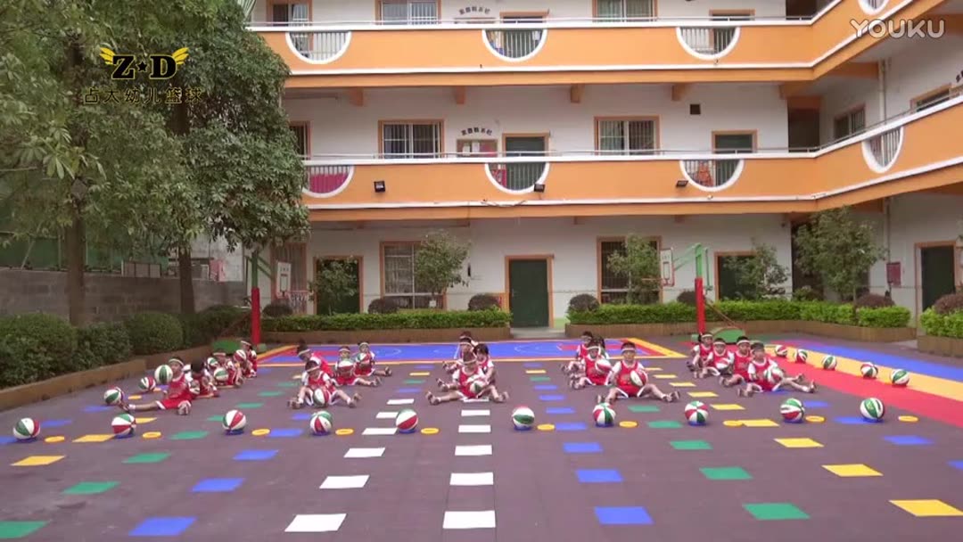 幼儿花式篮球表演-广西大化县幼儿园_高清