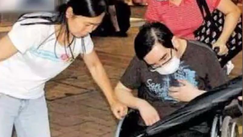 国外宣传新冠肺炎的传播途径视频