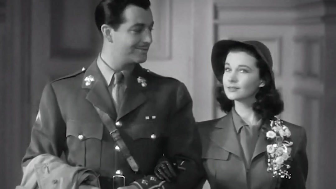 世界名曲《友谊地久天长》,几乎各国都有语言版本,你肯定也听过