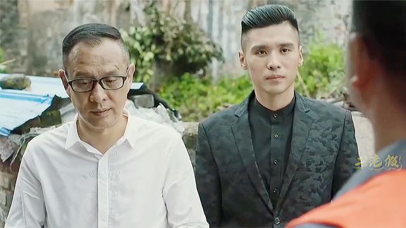 行动小组进入塔寨,进行调查地形