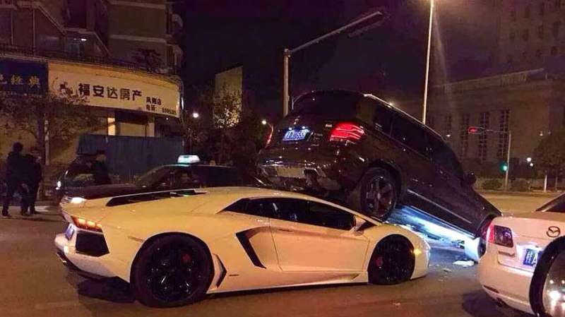 前车刹车灯故障导致后车追尾,前车要担责吗?今天终于弄明白了