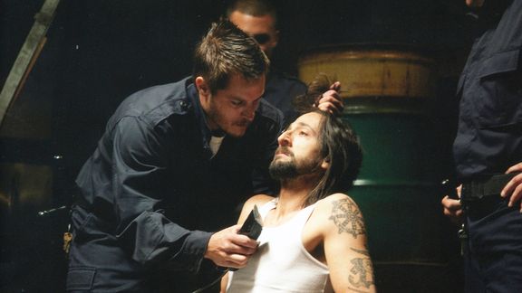 经不起考验的人性!真事改编的《死亡实验》,仅6天就能将人逼疯