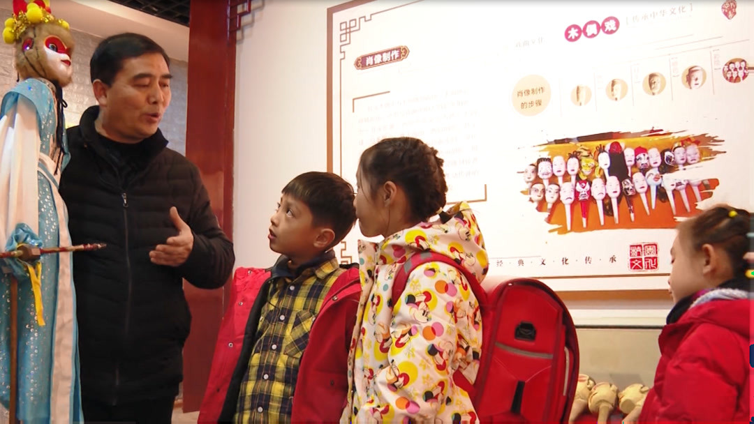 第十四季第二期 萌娃与“木”有场约会 指尖上演喜怒哀乐